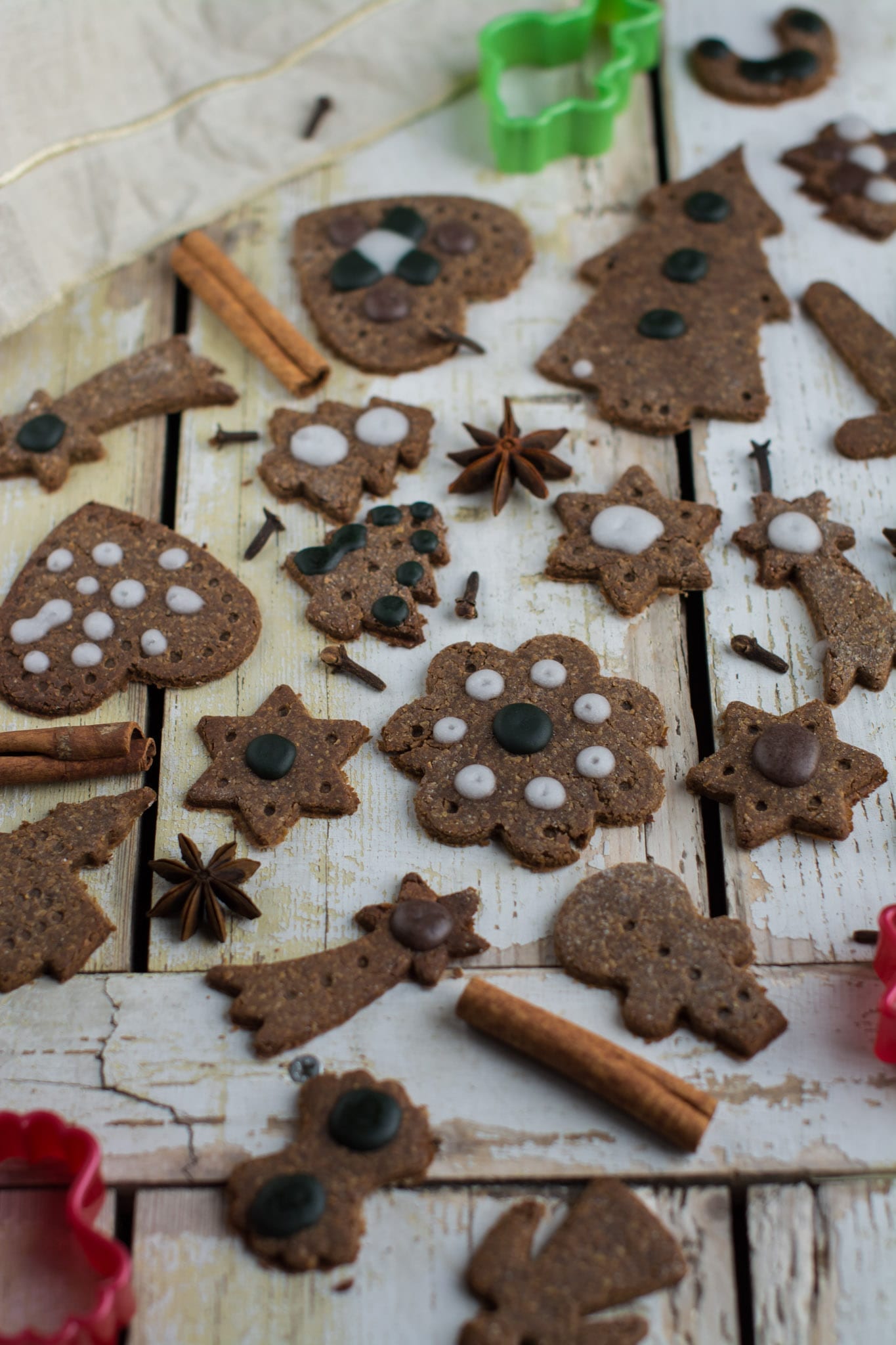 Vegan Gingerbread Recipe [Gluten-Free, Oil-Free, Sugar-Free]